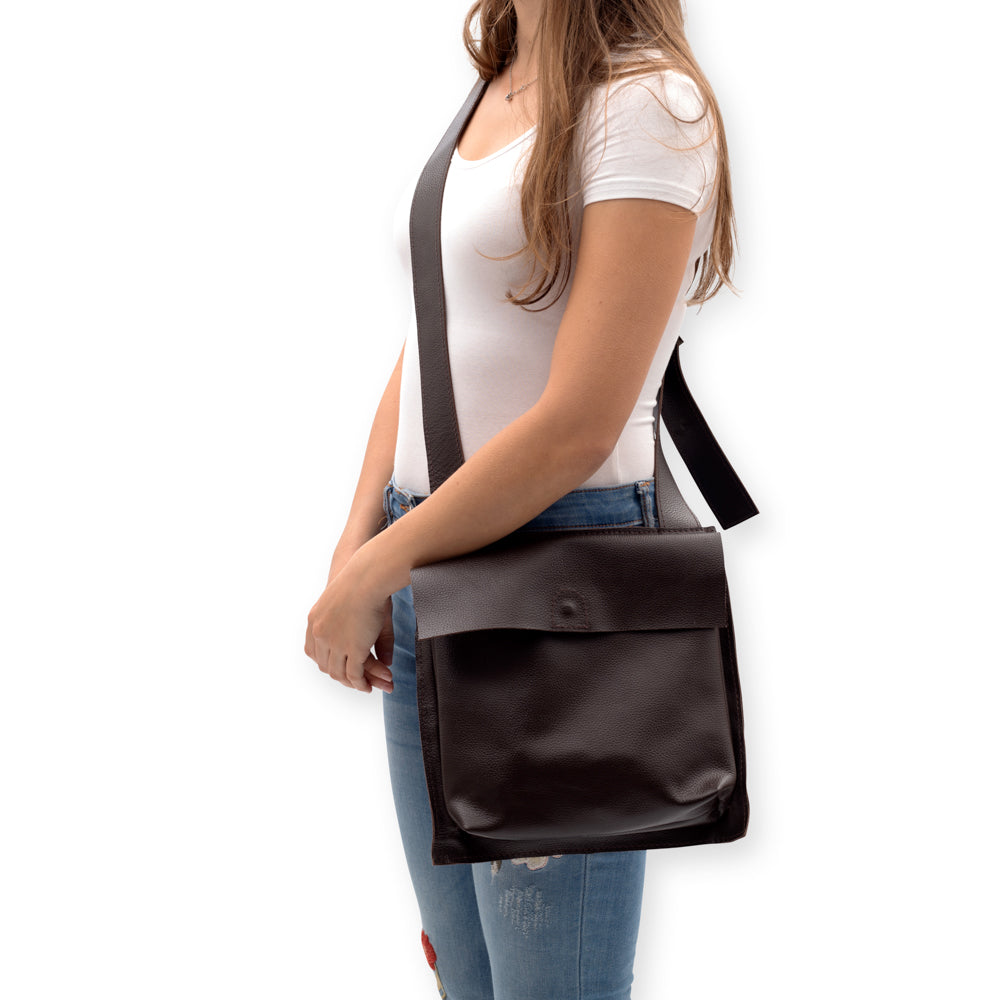 Leather Postman Bag – Di & Glynni Bags
